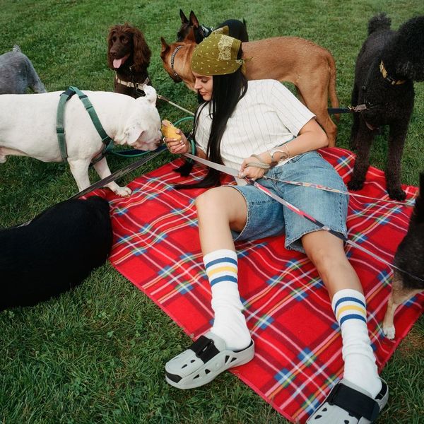 Von Medical Boots zu Stylish Slides: MSCHF präsentiert den AC2